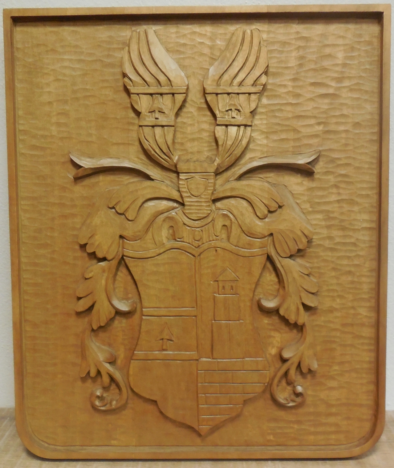 The designing of a personal and a family coat of arms | Alerion